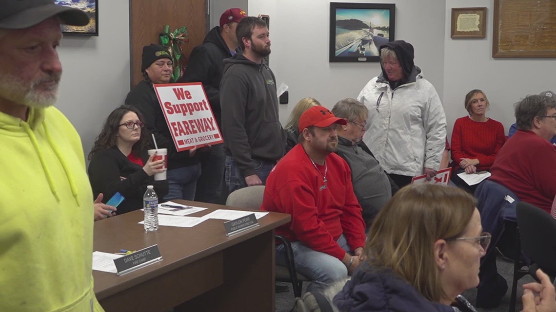 Camanche residents come out in support of proposed Fareway | wqad.com