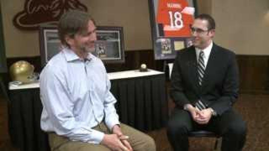 Former Hawkeye and Packer Aaron Kampman talks FCA, Hawkeyes and Packers ...