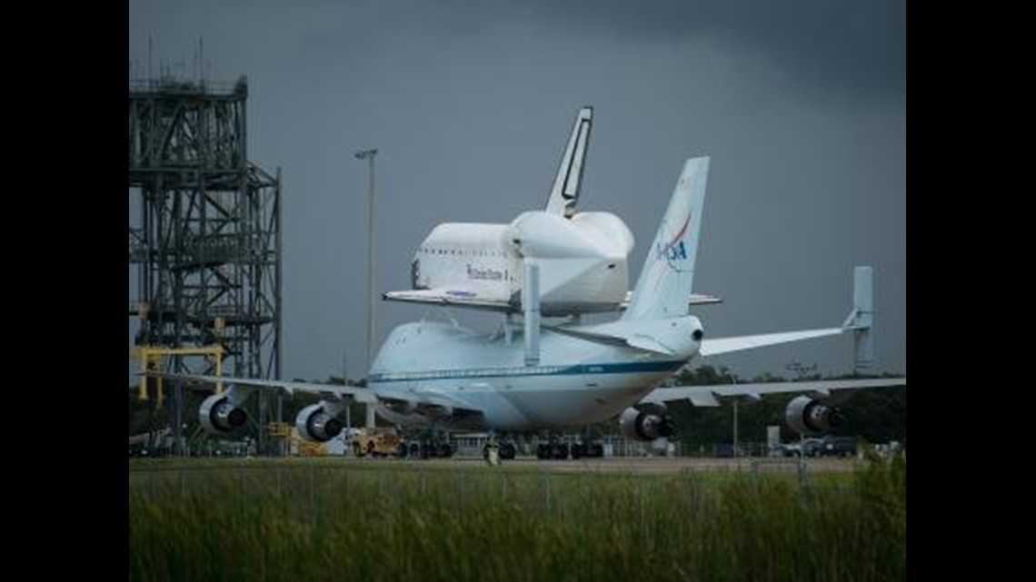 Photos: Space Shuttle Endeavour retired | wqad.com