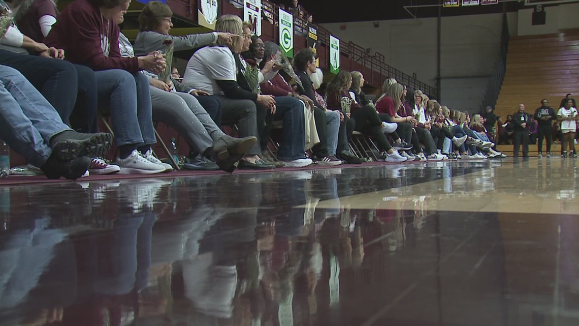 Women's basketball alumni honored at Wharton Field House | wqad.com