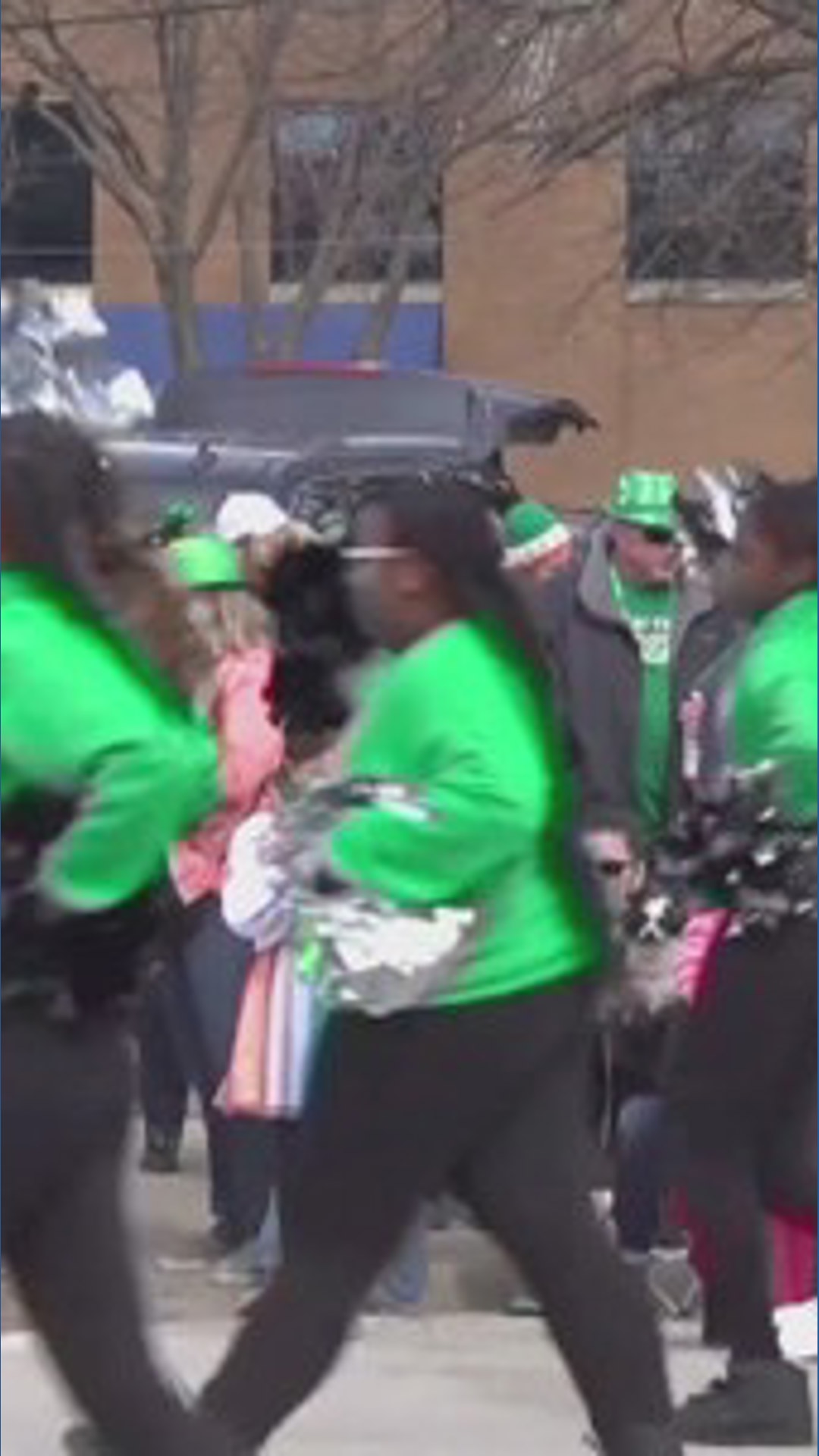 Windy conditions no match for Quad Cities St. Patrick's Day parade ...