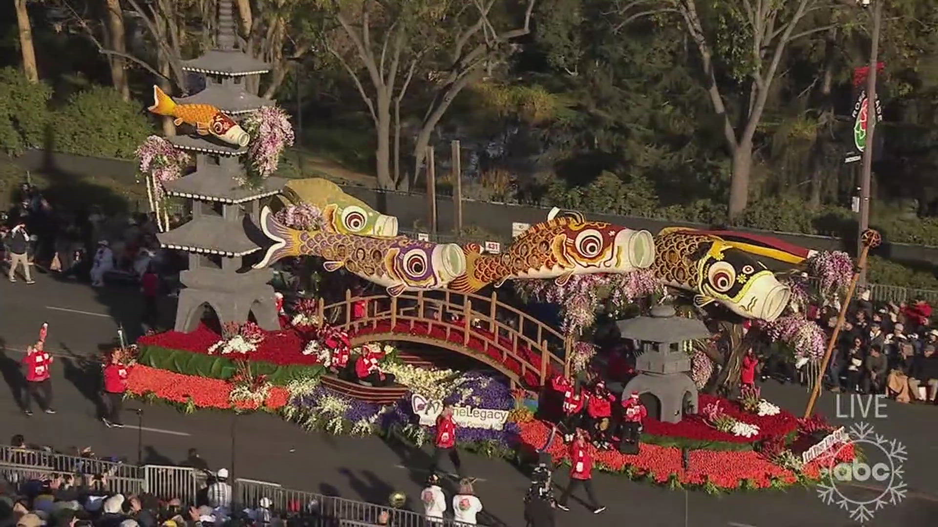 Quad City connections at the 2025 Rose Bowl Parade | wqad.com
