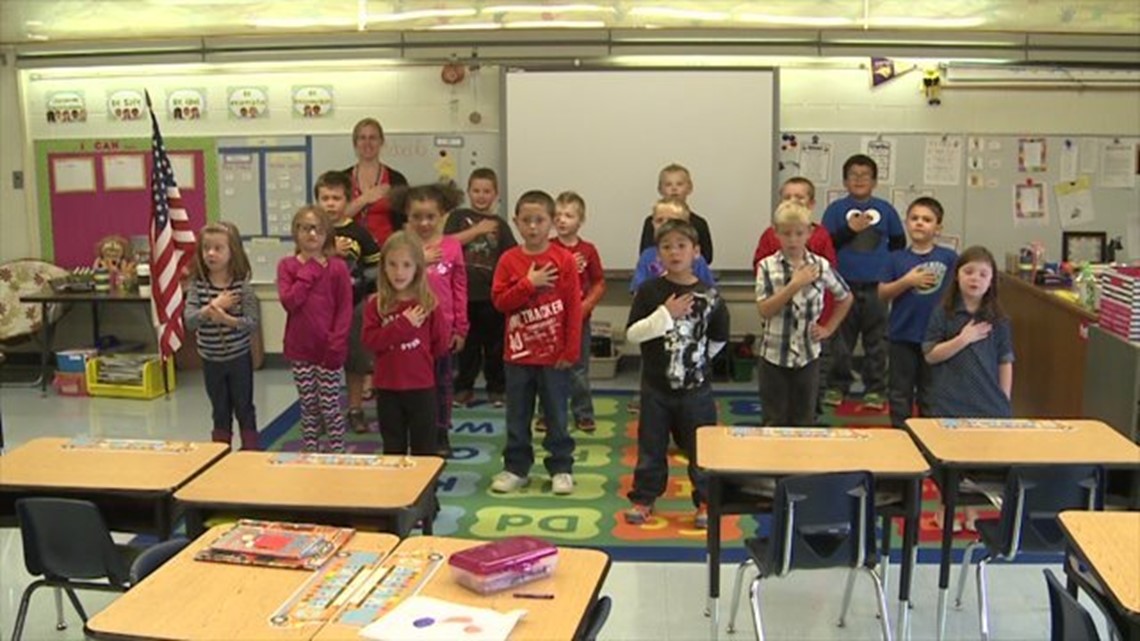 The Pledge from Mrs. Luna’s class at McKinley Elementary | wqad.com