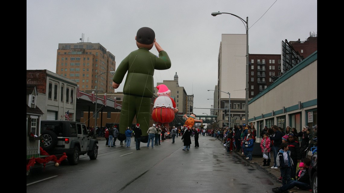Photos: 2014 Festival of Trees Parade — Part I | wqad.com