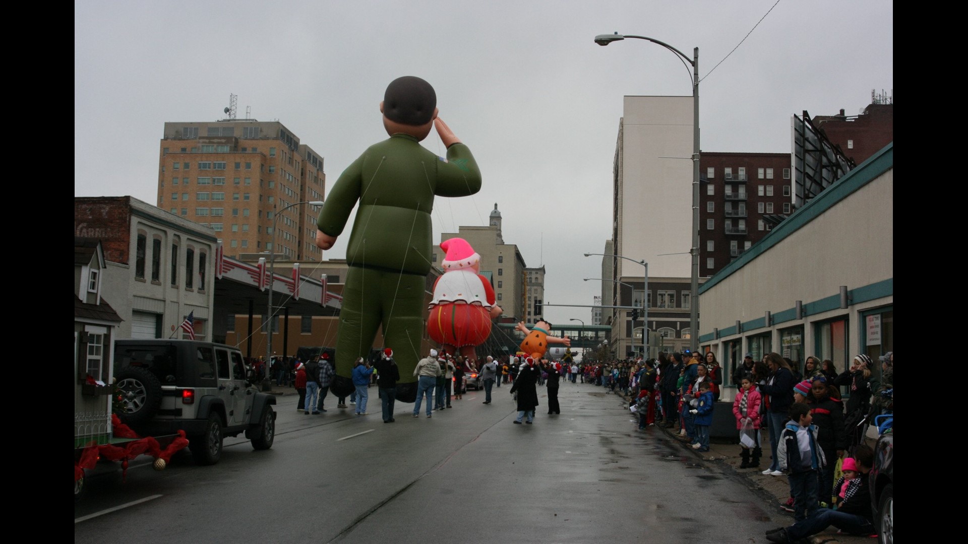 Photos: 2014 Festival of Trees Parade — Part I | wqad.com