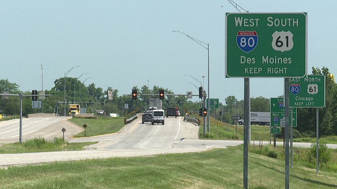 New law changes how Iowa drivers approach stopped vehicles | wqad.com