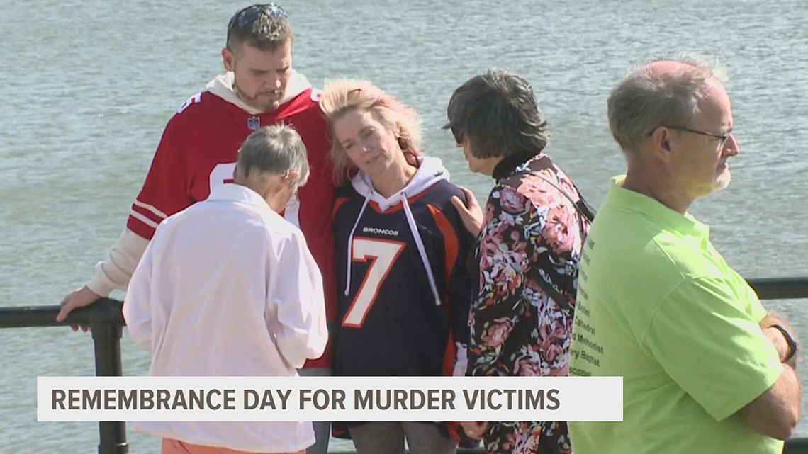 Families gather in Davenport to remember homicide victims | wqad.com