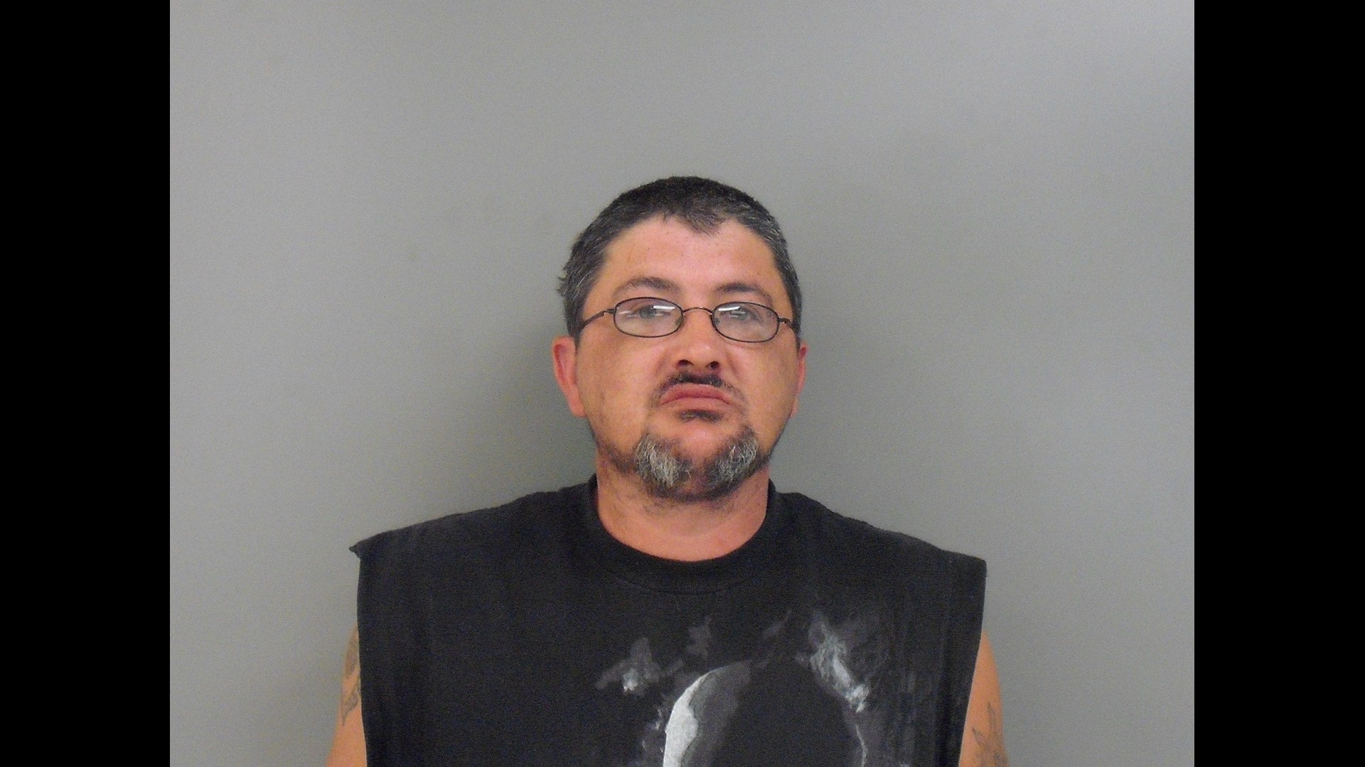 Iowa dad accused of putting shock collar on son | wqad.com