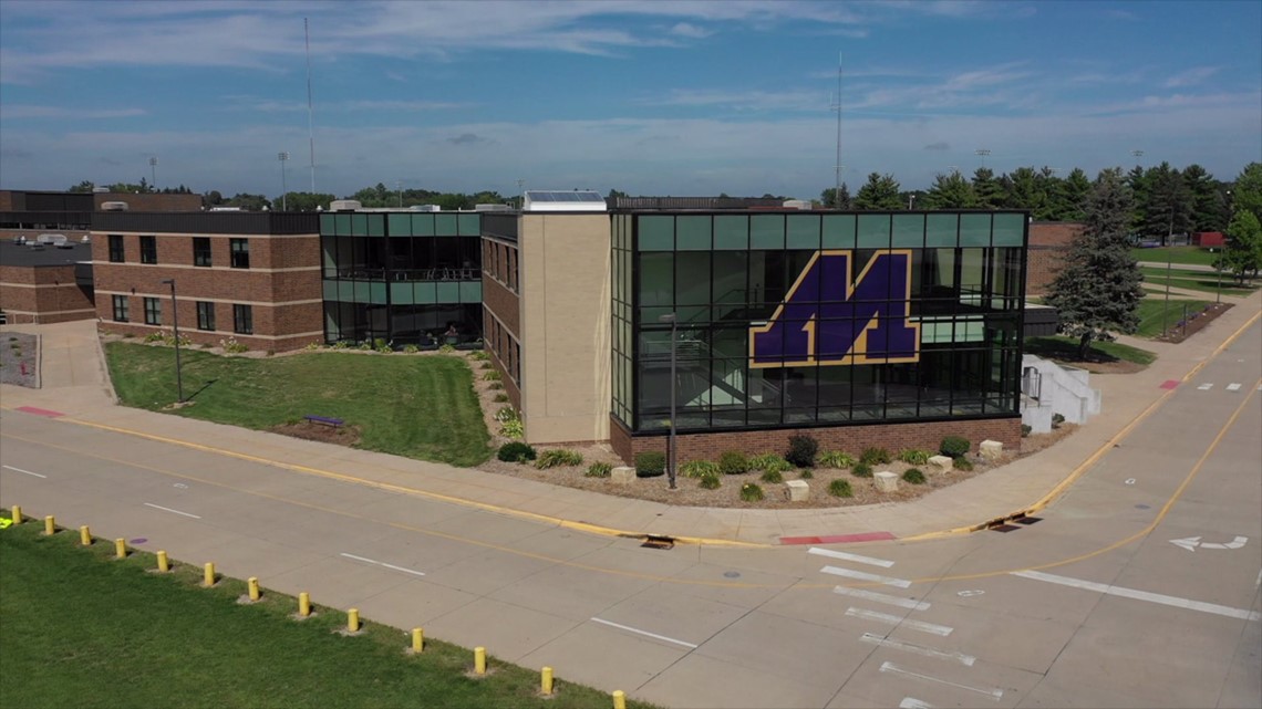 Muscatine High School expands Agriscience program after teacher ...