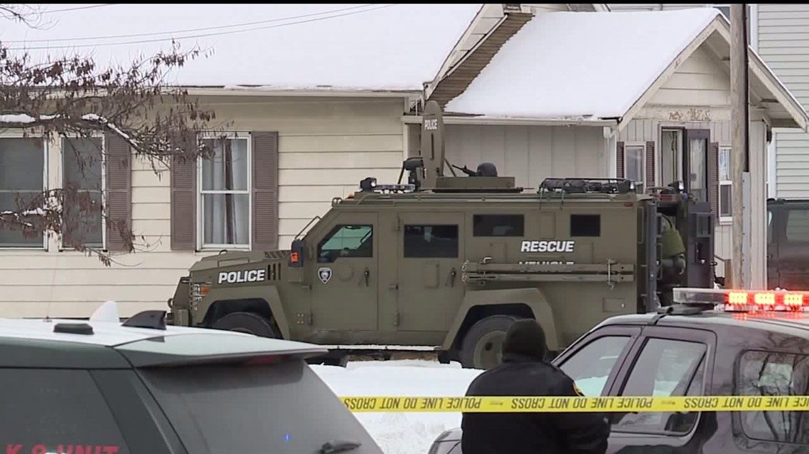 The Moline/East Moline Crisis Containment Unit safely handles stand off ...