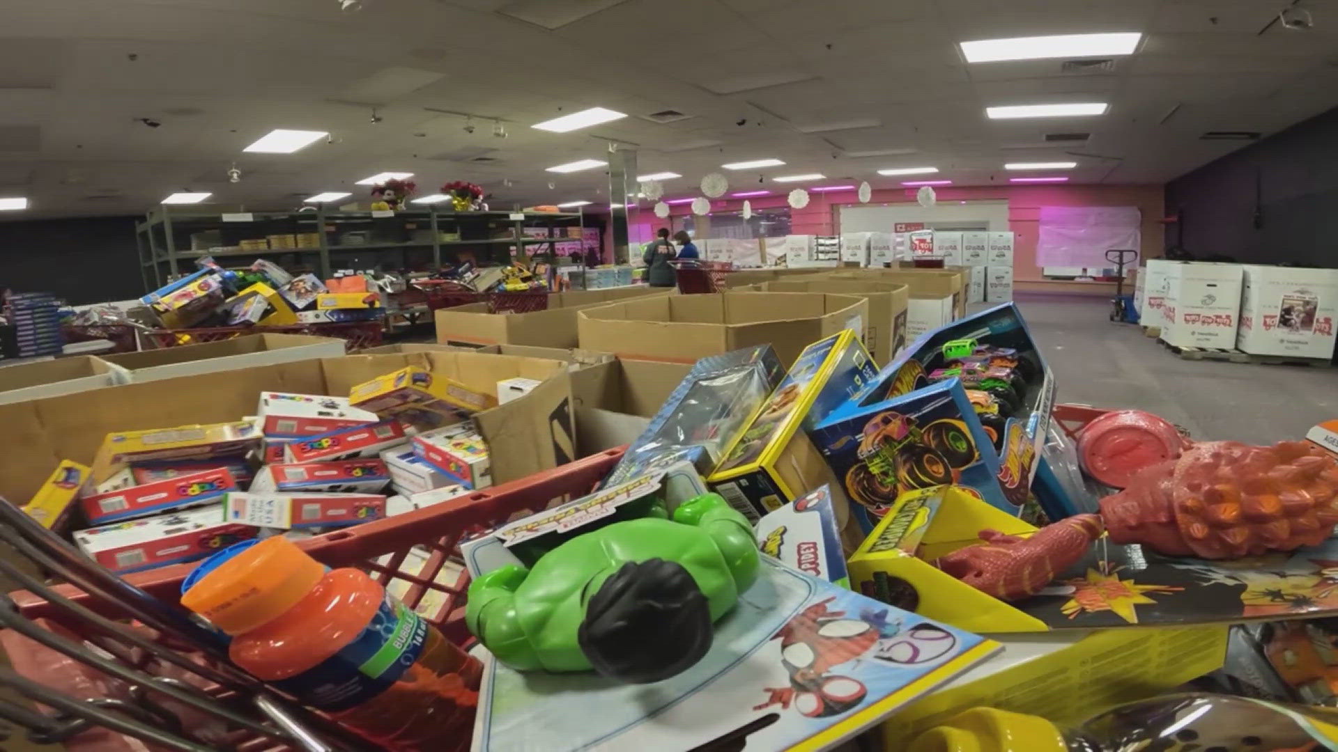 Toys for Tots ramps up final holiday push as distribution deadline ...