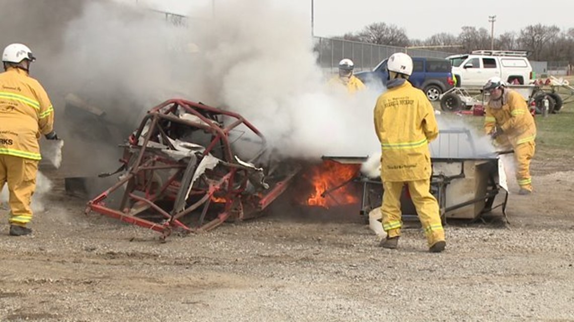 Speedway fire rescue prepares for racing season | wqad.com
