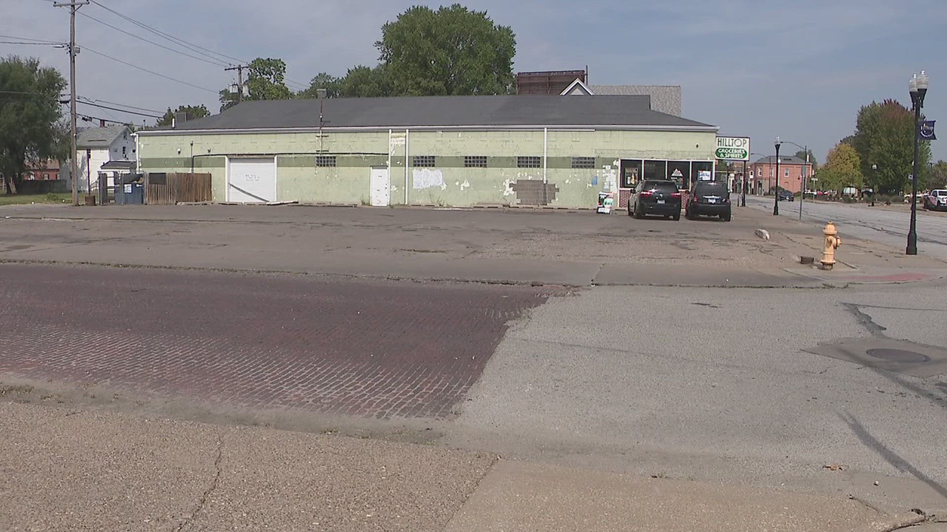 5 charged after Davenport grocery store parking lot fight with gunfire ...