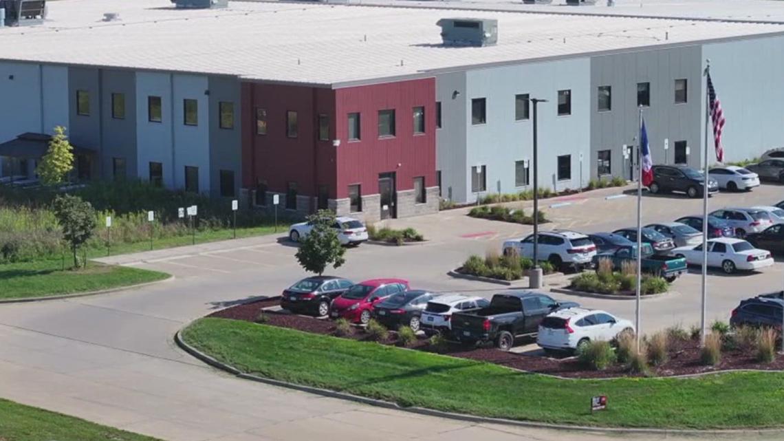 Eldridge firearms company secures $92M defense contract | wqad.com