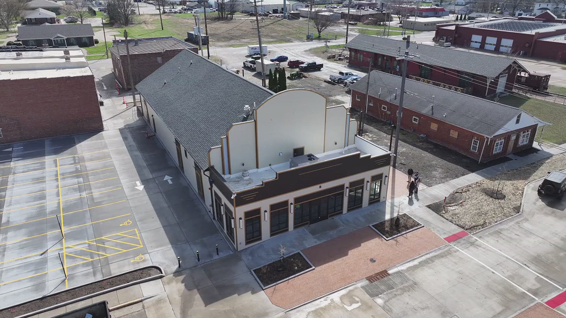Historic Aledo Opera House to reopen | wqad.com