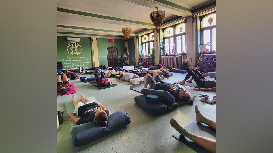 Moline's pay-what-you-can yoga studio marks second anniversary | wqad.com