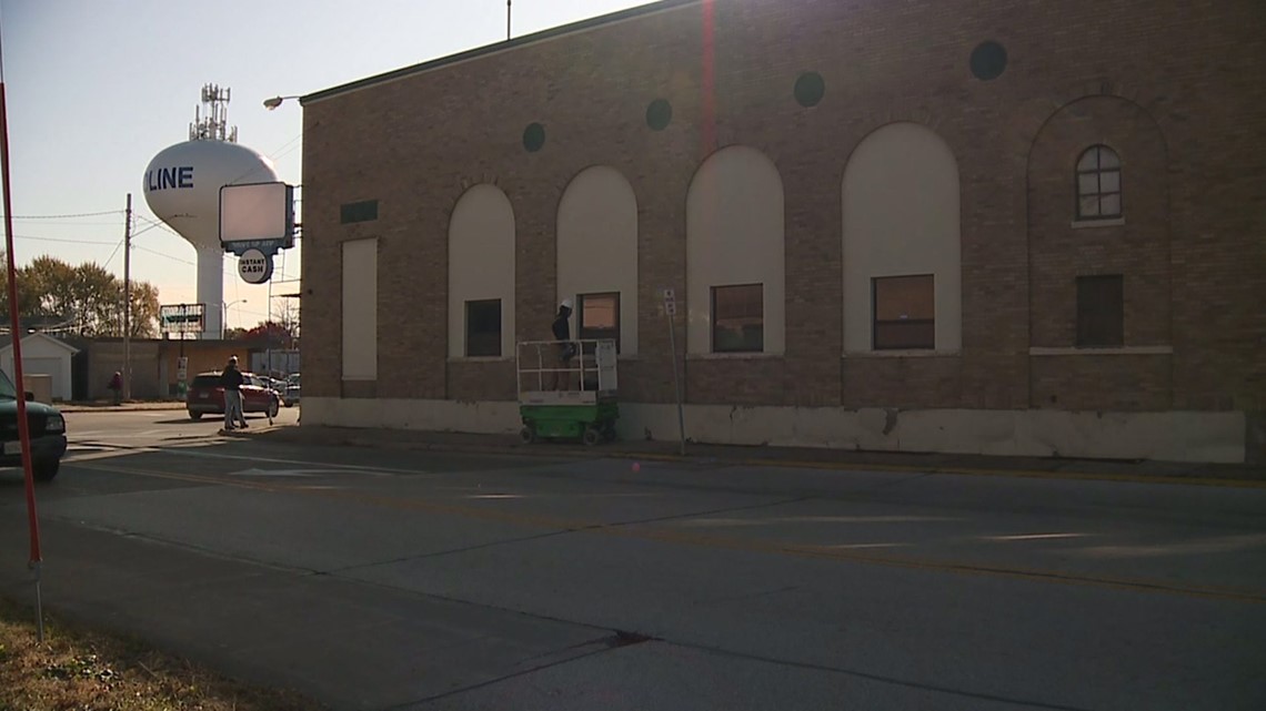 This old First National Bank building in Moline is set to be torn down ...