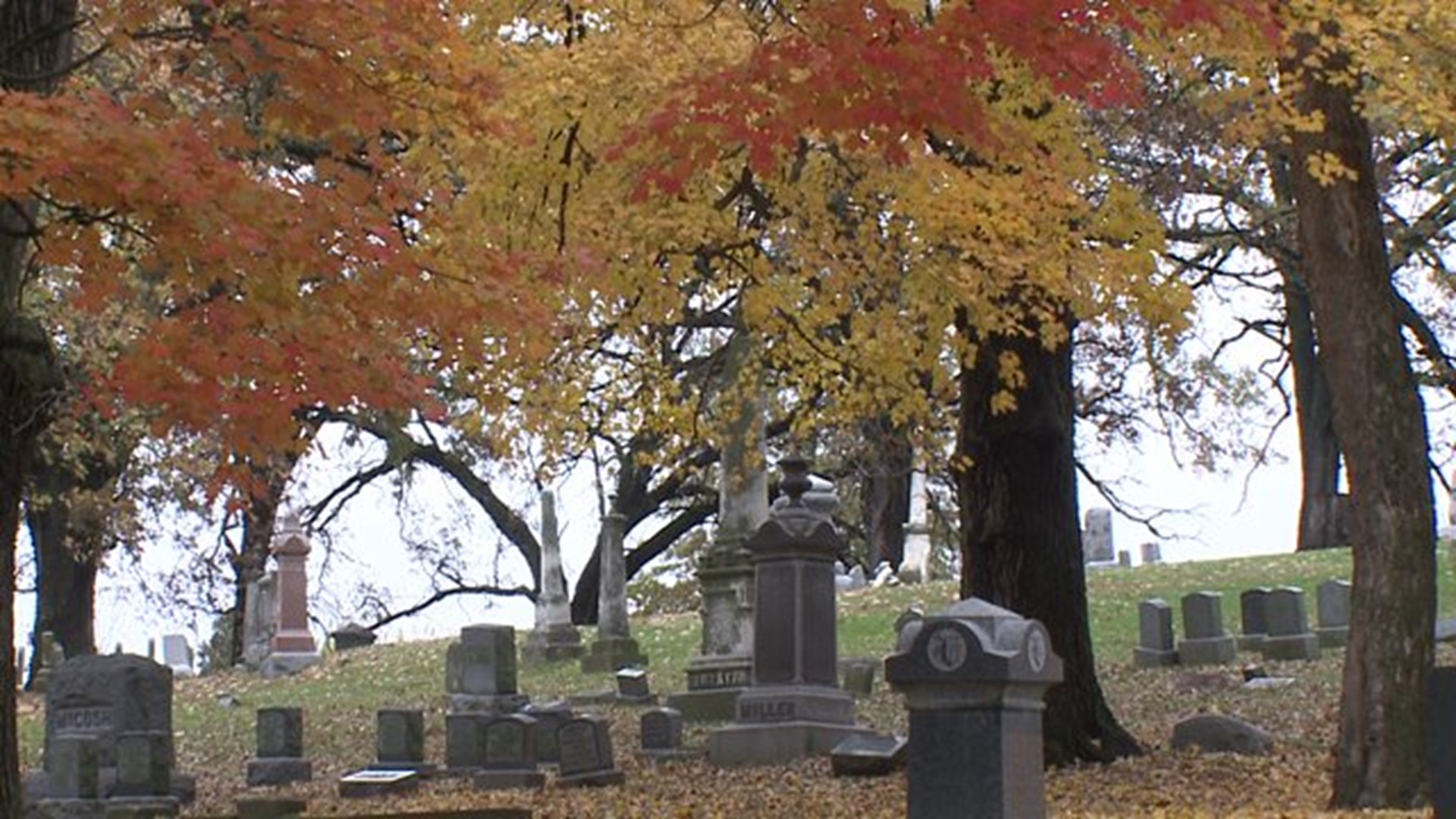 Davenport cemetery looks to get recognized as national landmark | wqad.com