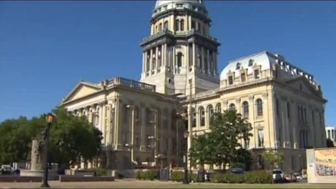 Illinois comptroller using tax-season revenue to pay bills | wqad.com