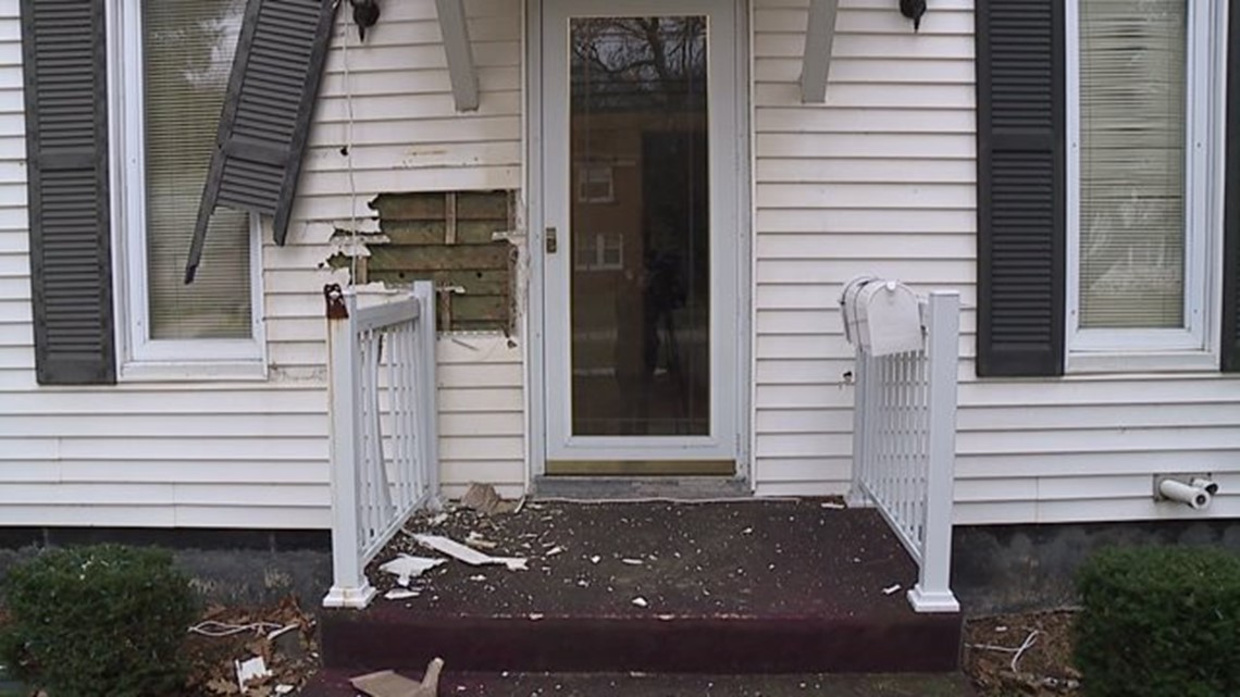 Bomb-like device explodes in family’s mailbox | wqad.com