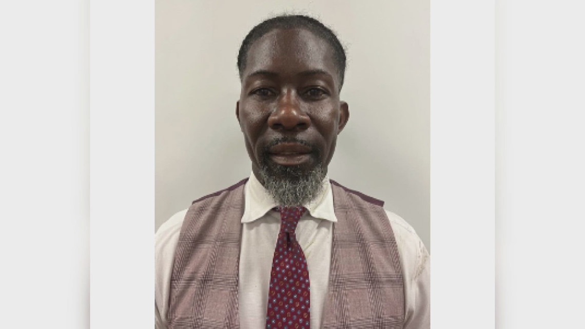 Des Moines Public Schools superintendent Ian Roberts detained by ICE ...