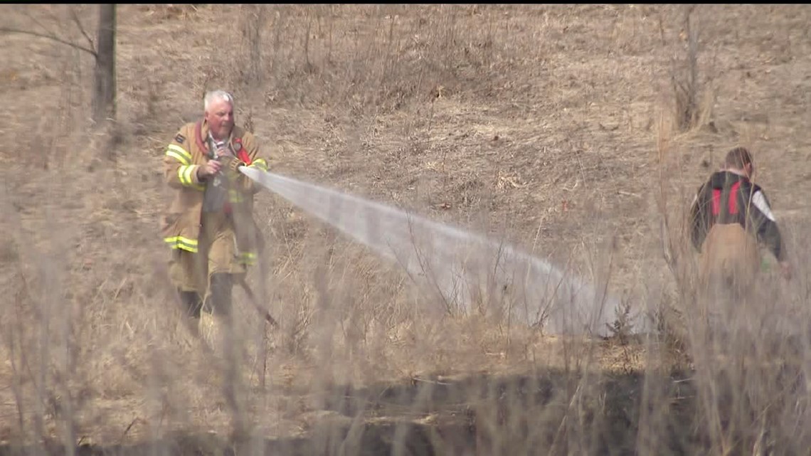 Watch: Brush fire burns on Colona property | wqad.com