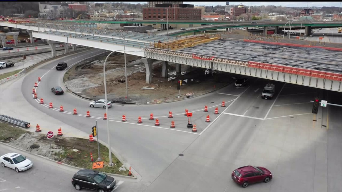 I-74 Bridge leaders adjust detours for Iowa-bound traffic | wqad.com