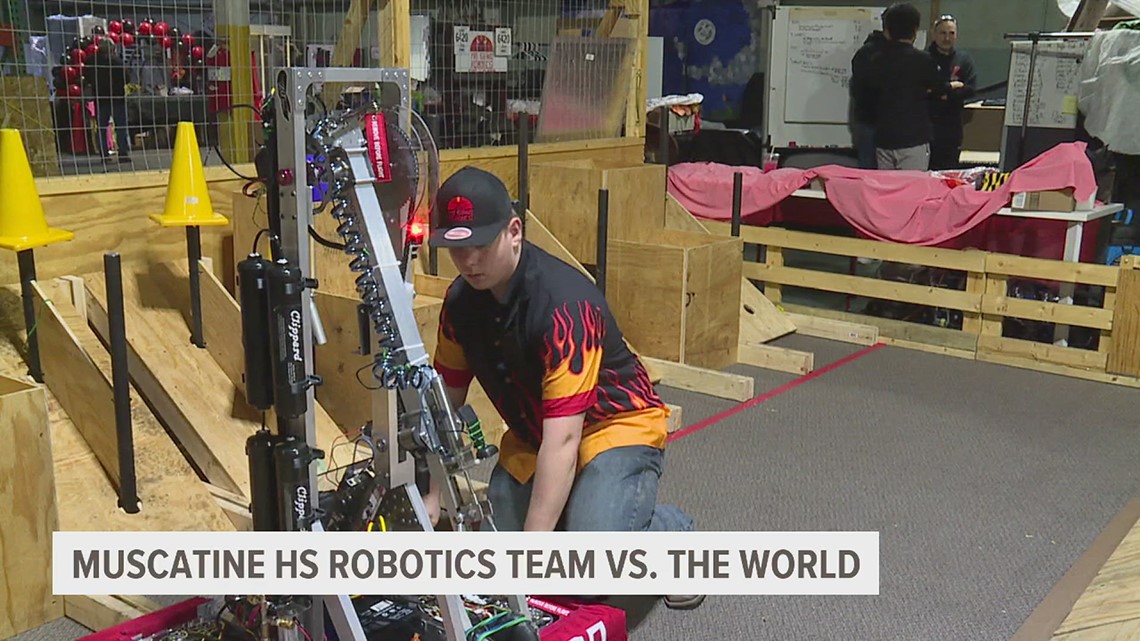 Muscatine High School robotics team back at world championships | wqad.com
