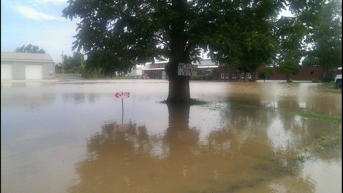 Flood cleanup help offered in Moline and Campbell’s Island | wqad.com