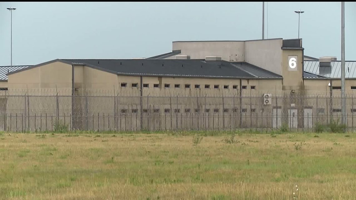Thomson Prison on schedule to become fully operational | wqad.com
