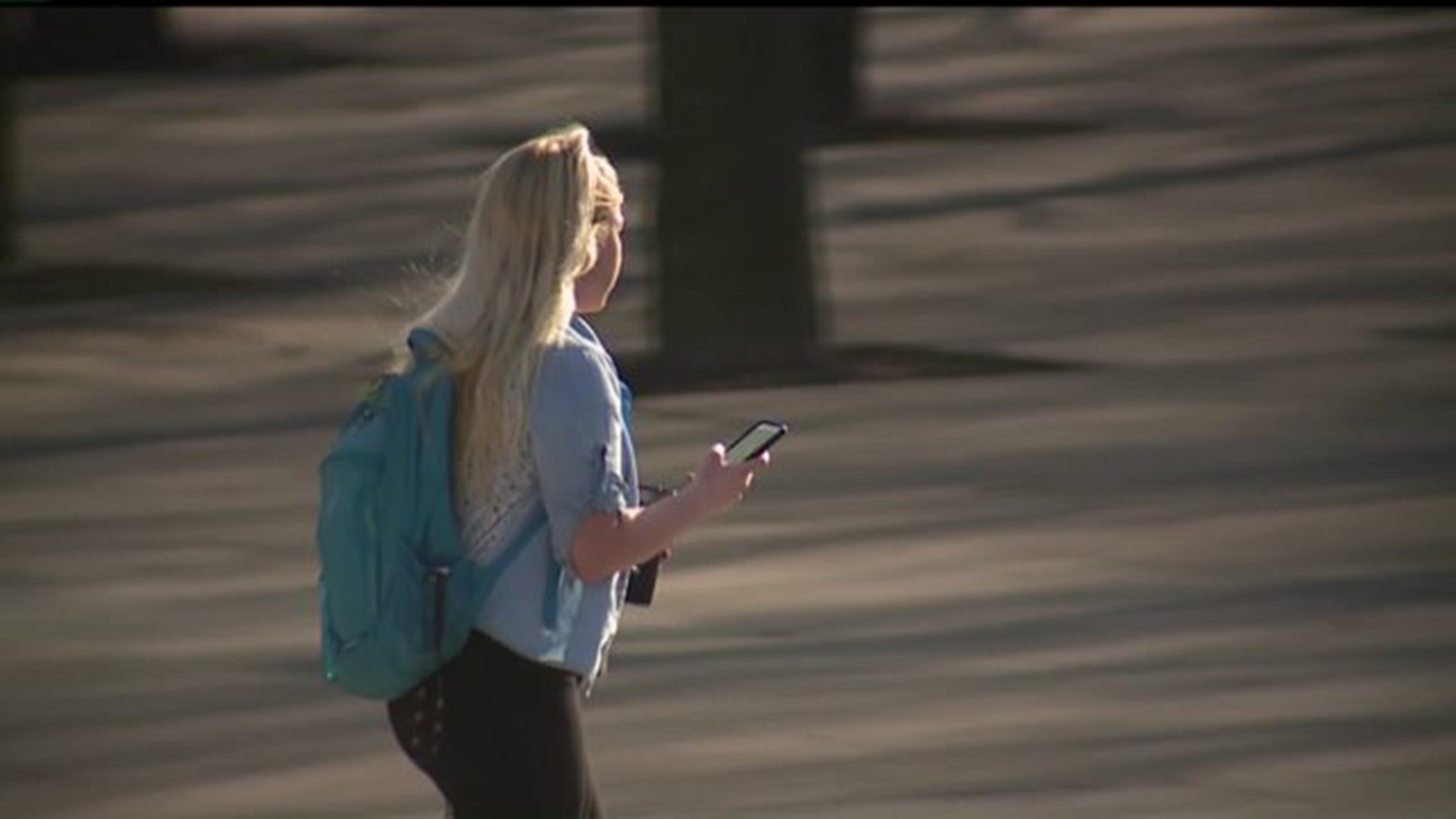 Issue of “distracted walking” growing at University of Iowa campus ...