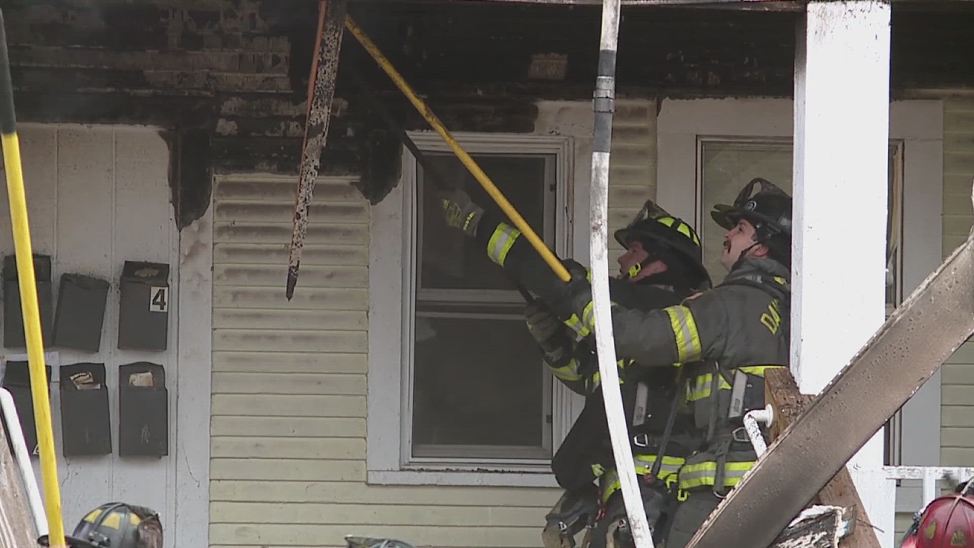 1 person suffers burn injuries after Davenport apartment fire | wqad.com