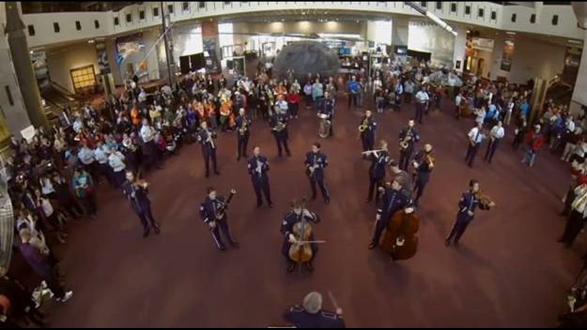 Viral Video: USAF Band flash mob | wqad.com