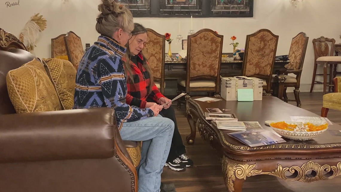 Dew Dogs? Mountain Dew flavored hot dogs trending online | wqad.com