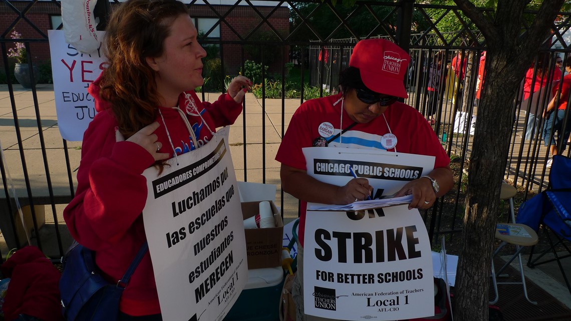 Chicago school strike hits third day | wqad.com