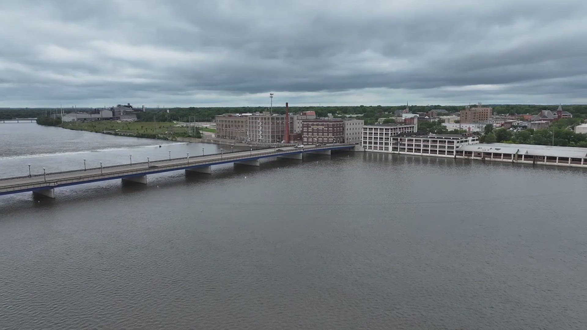 Sterling foundation raising money for riverfront park | wqad.com