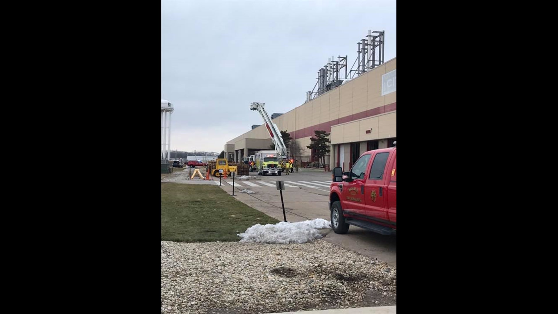 Multiple crews tackle fire at Rock Island Arsenal | wqad.com