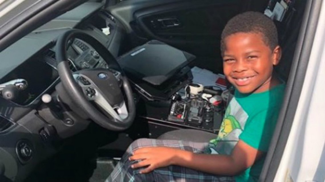 Florida boy calls 911 because he was lonely; officer agrees to be his ...