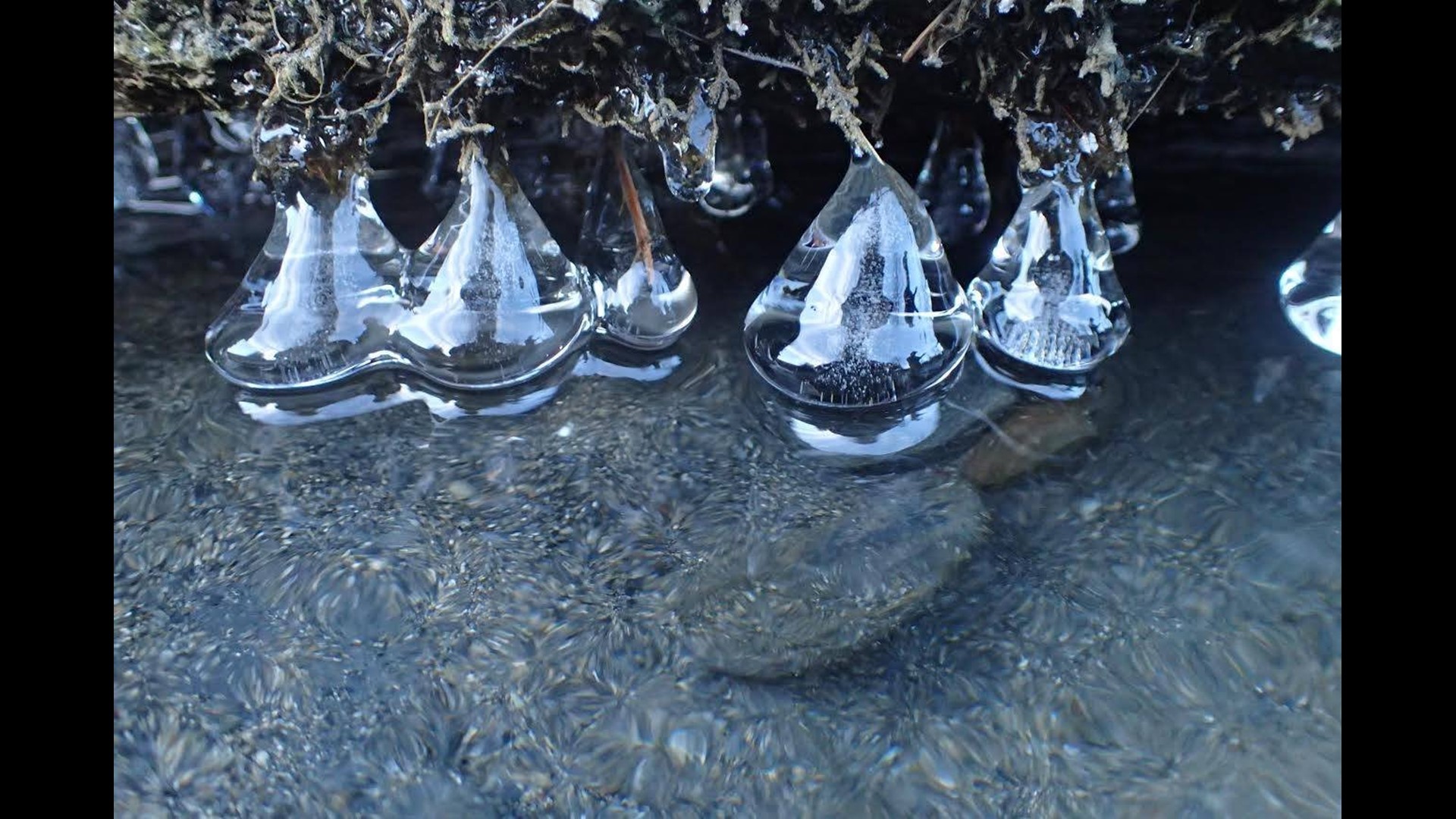 Just in time for Christmas, these “ice bells” spotted in Alaska | wqad.com
