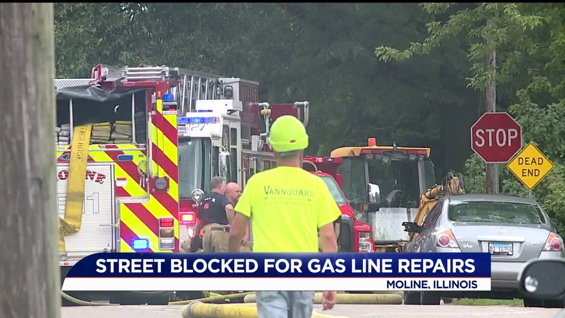 Crews hit gas line in Moline neighborhood | wqad.com