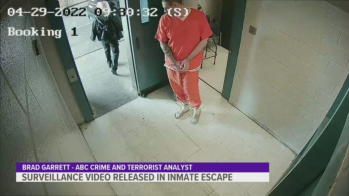NEW: Video shows Alabama corrections officer Vicky White and inmate ...