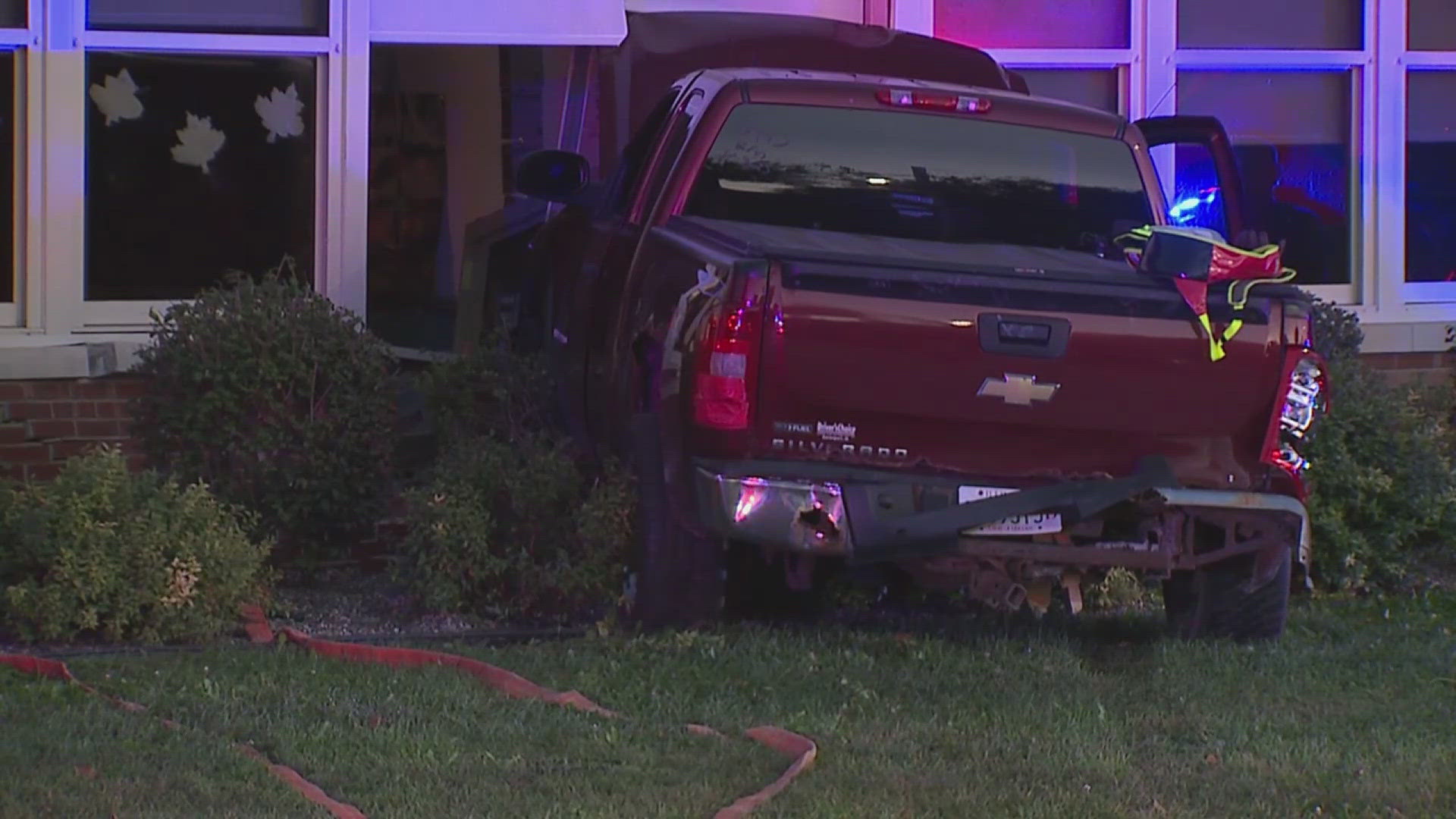 Police: Rock Island man arrested for DUI after truck hits Hamilton ...