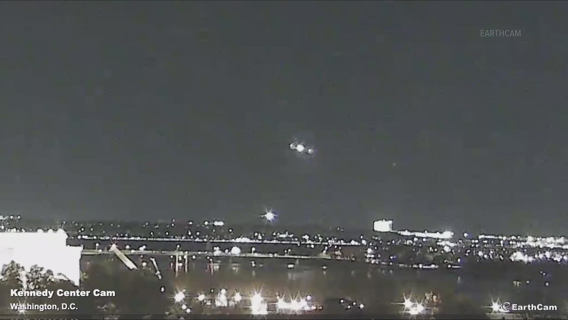 Plane, helicopter crash in Washington DC: What comes next | wqad.com