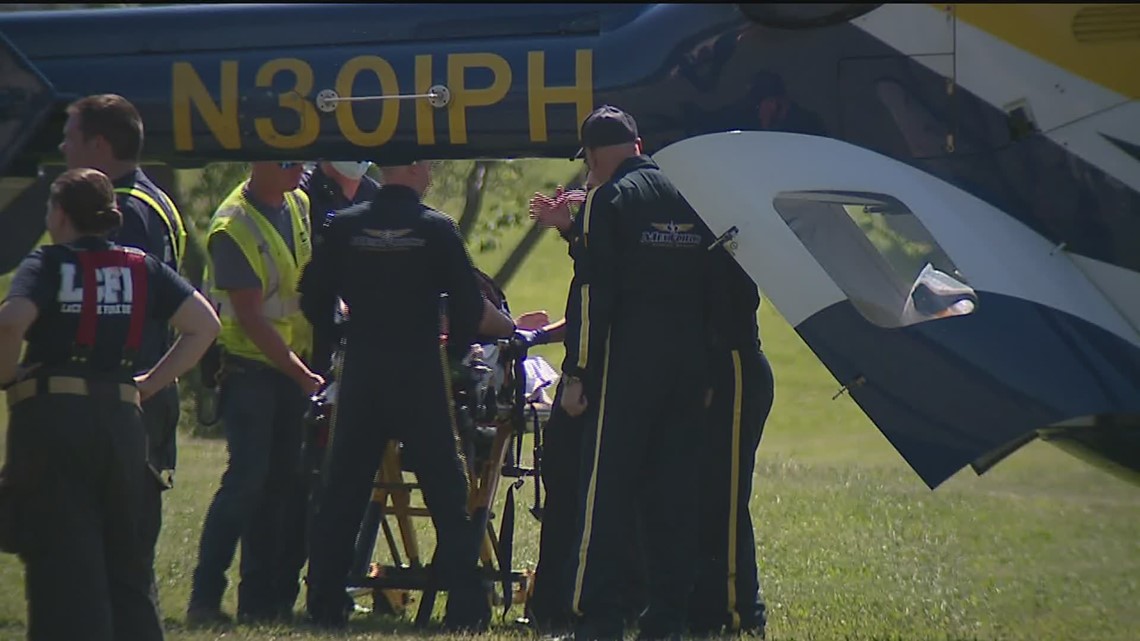 Med-force helicopter joins Locks and Dam 14 safety drill | wqad.com