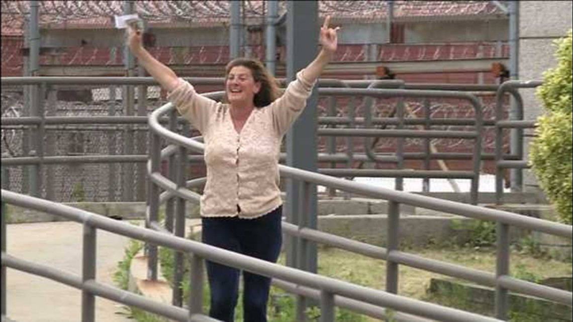 Alleged ‘Hot Dog Hooker’ free on bond | wqad.com