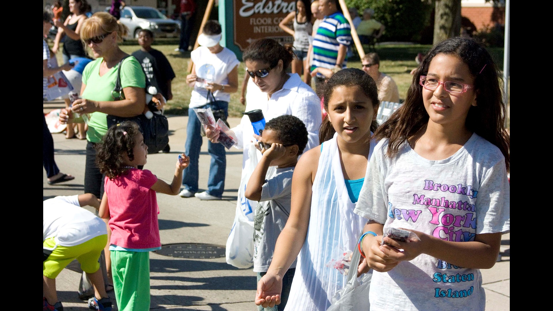 Photos: Moline Homecoming Parade 2013 – Part 2/2 | wqad.com