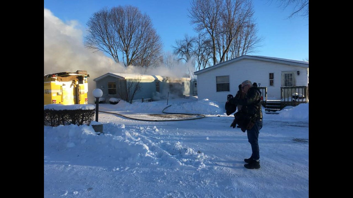 Rock Falls mobile home is “a total loss” after fire | wqad.com