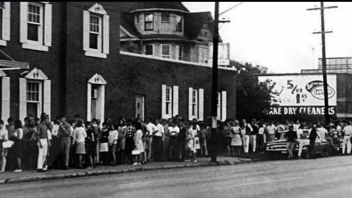 Davenport’s 104-year-old Col Ballroom closes today | wqad.com