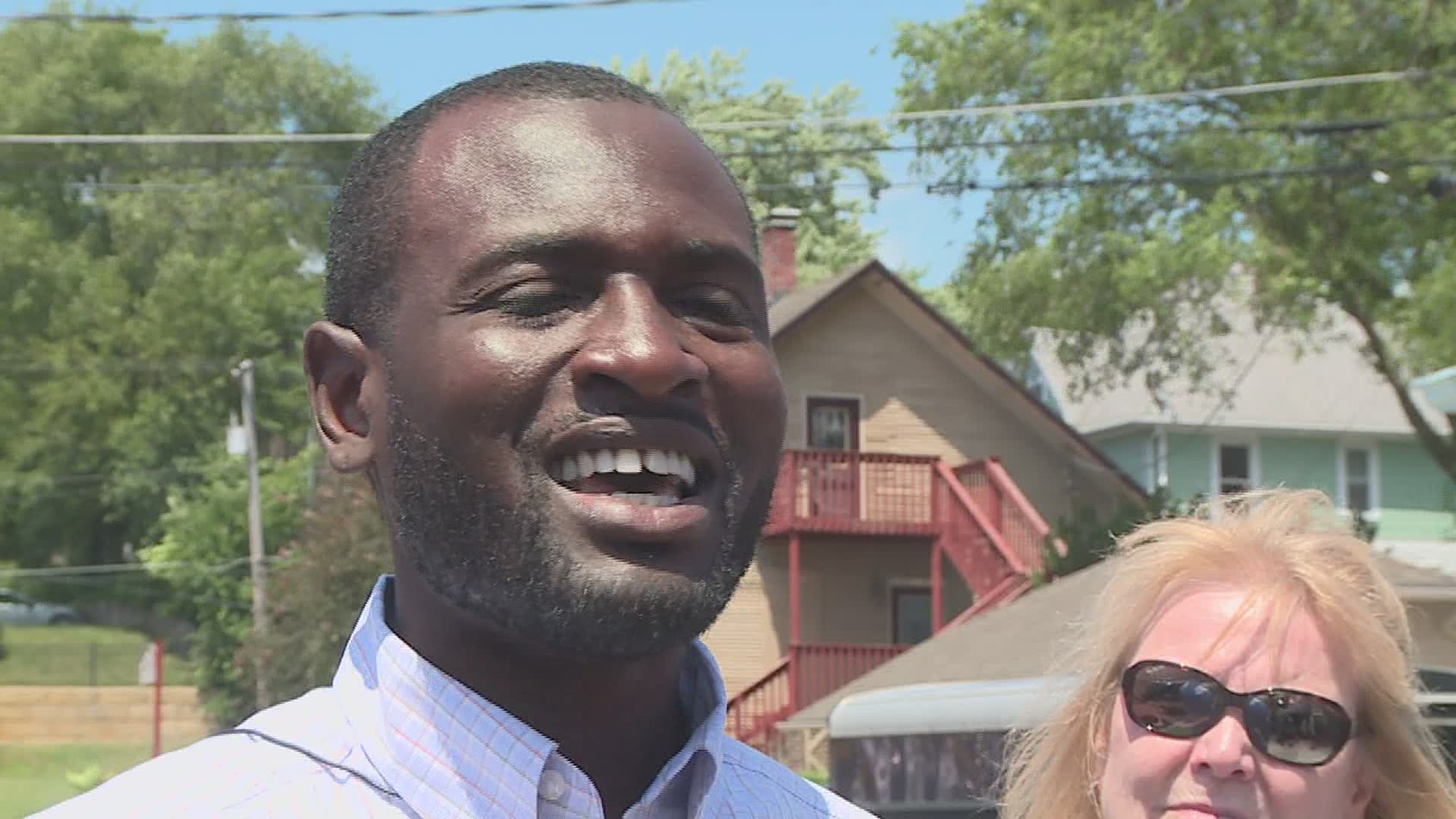 Iowa Governor candidate Ras Smith visits Davenport | wqad.com