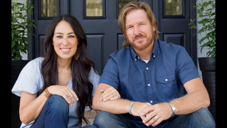 ‘Fixer Upper’ couple Chip and Joanna Gaines fined for violating EPA ...